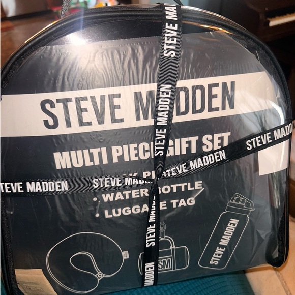 Steve Madden | Accessories | Steve Madden Black Multi Piece Gift Set ...